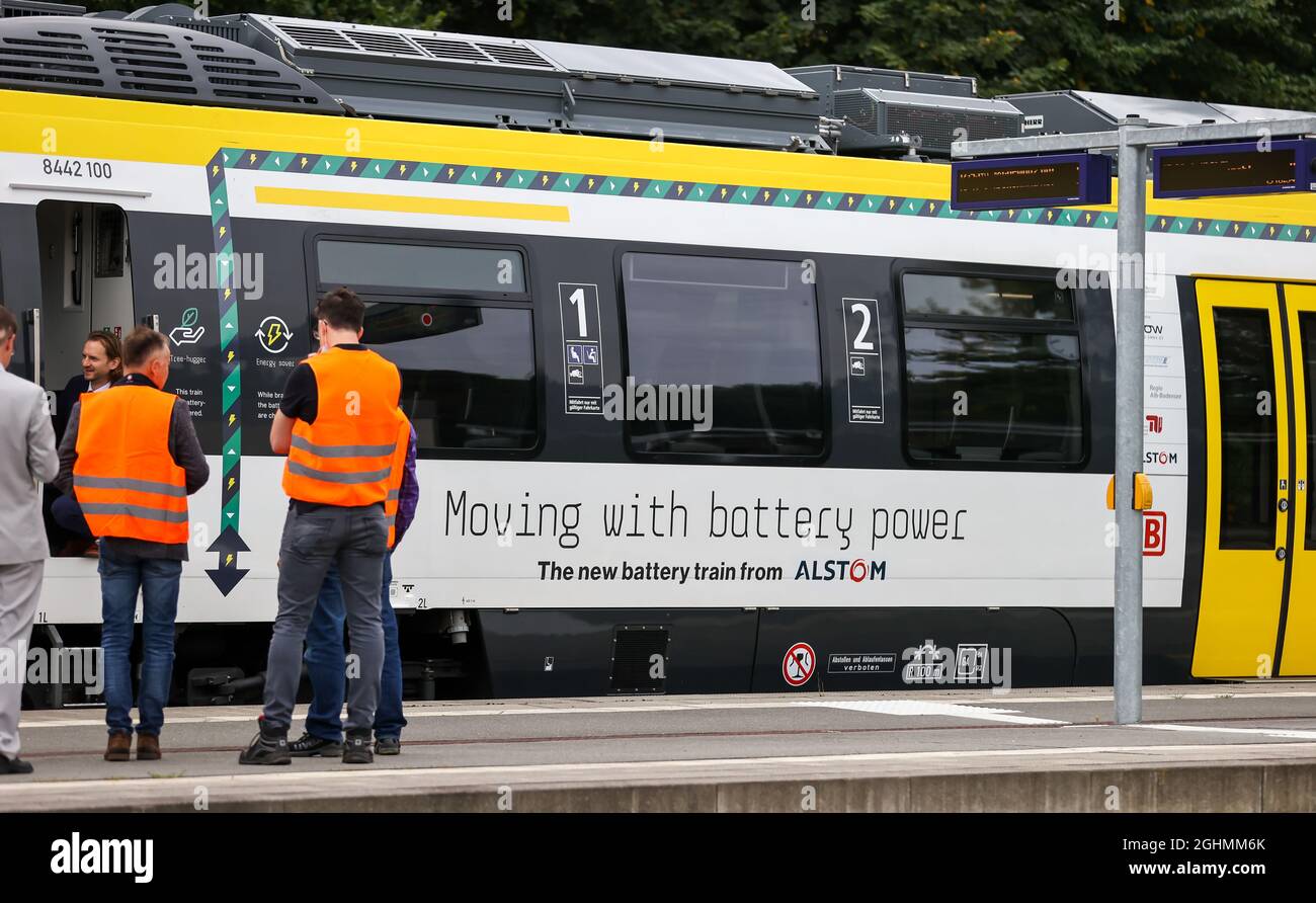 07 September 2021, Saxony, Zschopau: A battery-powered "Talent 3" train ...
