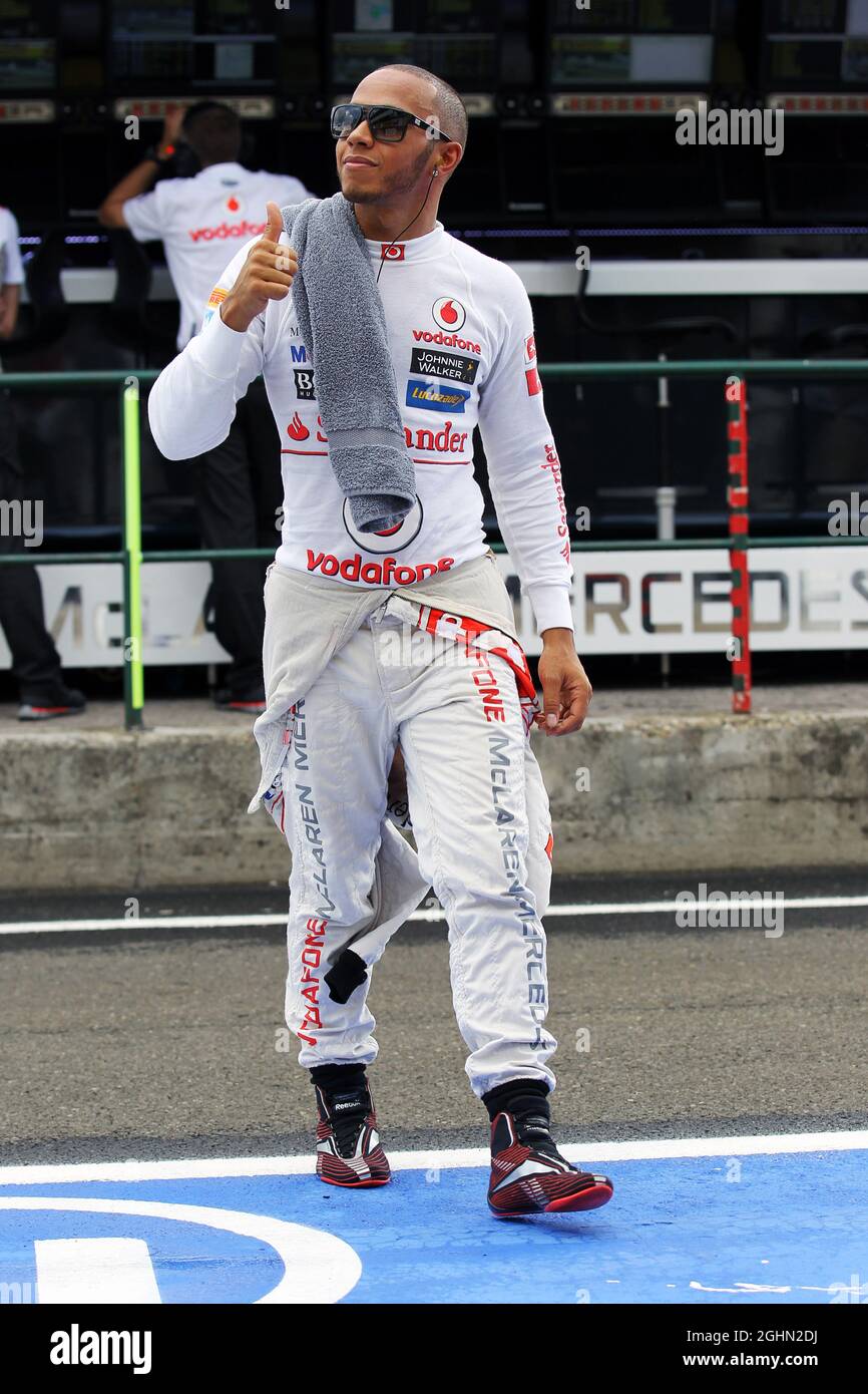 Lewis Hamilton (GBR) McLaren gives the thumbs up in the pits. 27.07. ...