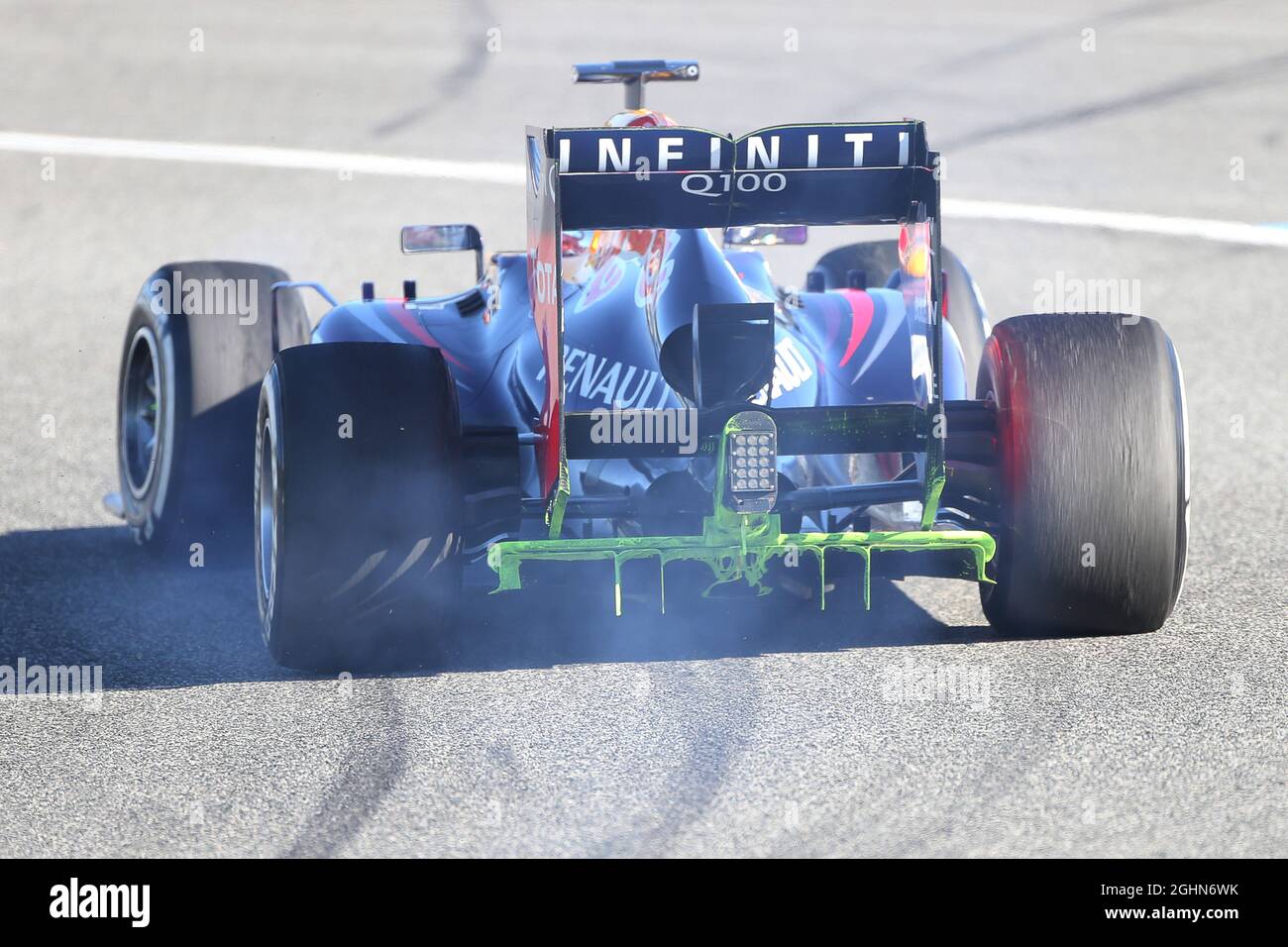 Red bull racing flow vis paint hi-res stock photography and images - Alamy