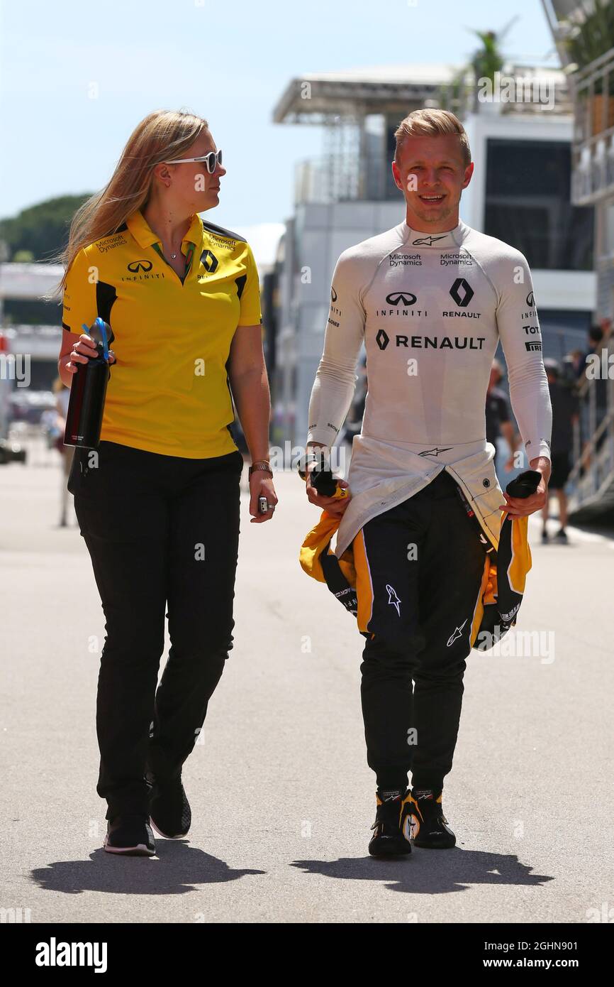 Renault sport f1 team media hi-res stock photography and images - Alamy