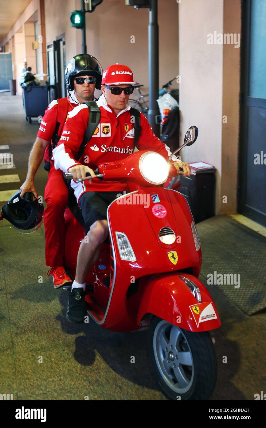 Kimi Raikkonen (FIN) Ferrari with Mark Arnall (GBR) Personal Trainer on ...