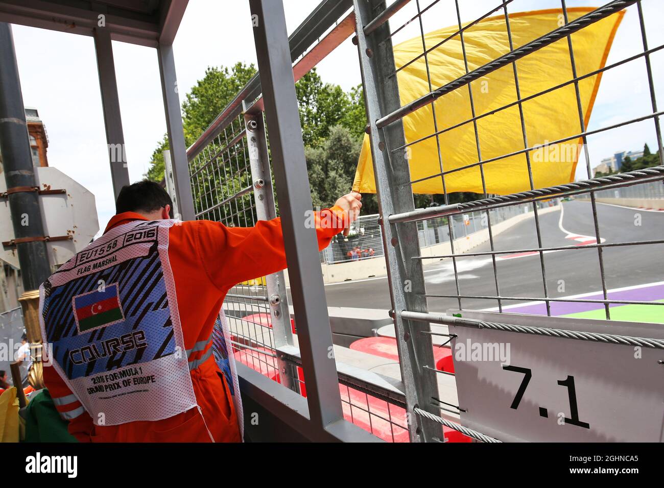 Formula 1 marshal with flag hi-res stock photography and images - Alamy