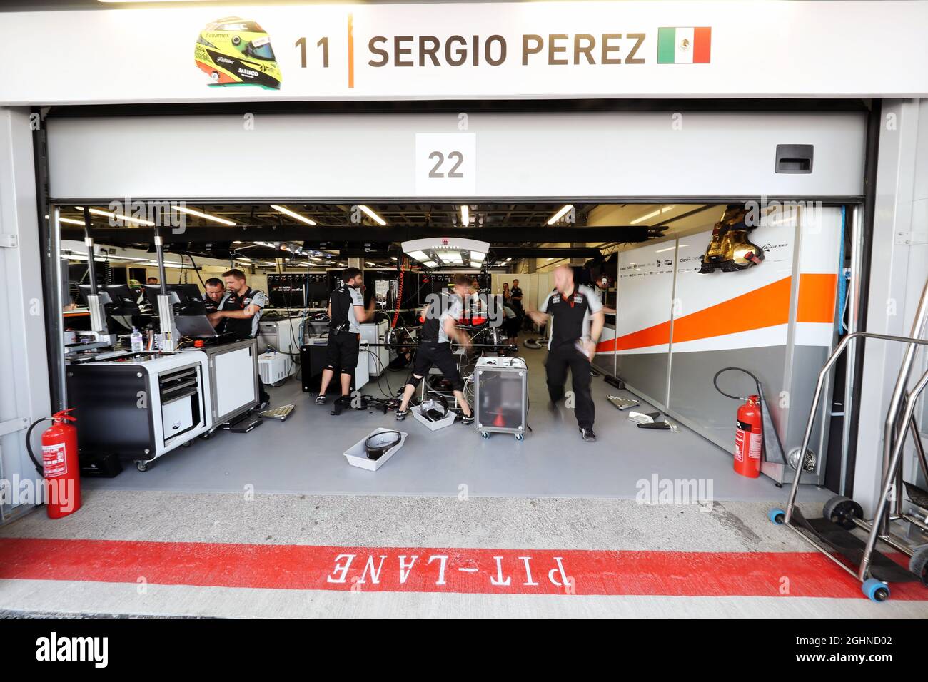 The Sahara Force India F1 Team repair the Sahara Force India F1 VJM09 ...