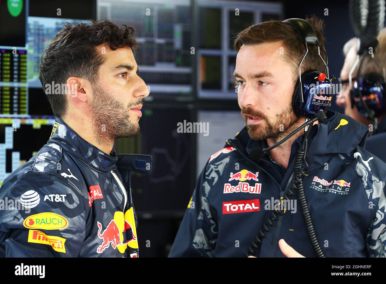 Red bull racing simon rennie hi-res stock photography and images - Alamy