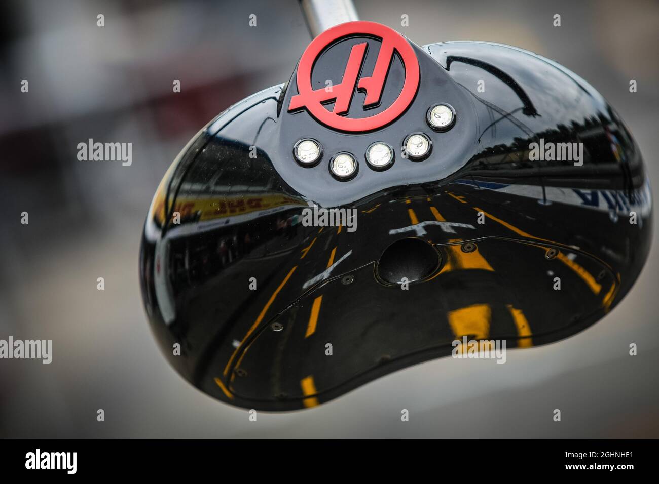 Haas f1 team pit stop light system hi-res stock photography and images ...