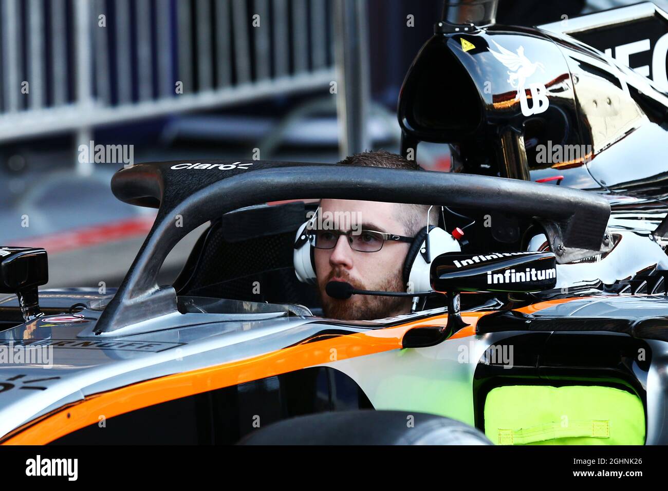 Halo f1 hi-res stock photography and images - Alamy
