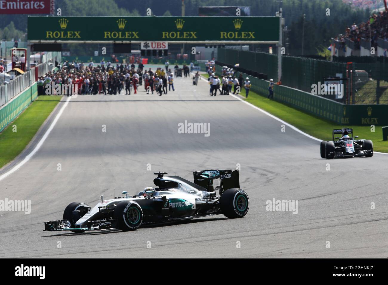 Mercedes amg f1 w07 hybrid on formation lap hi-res stock photography ...