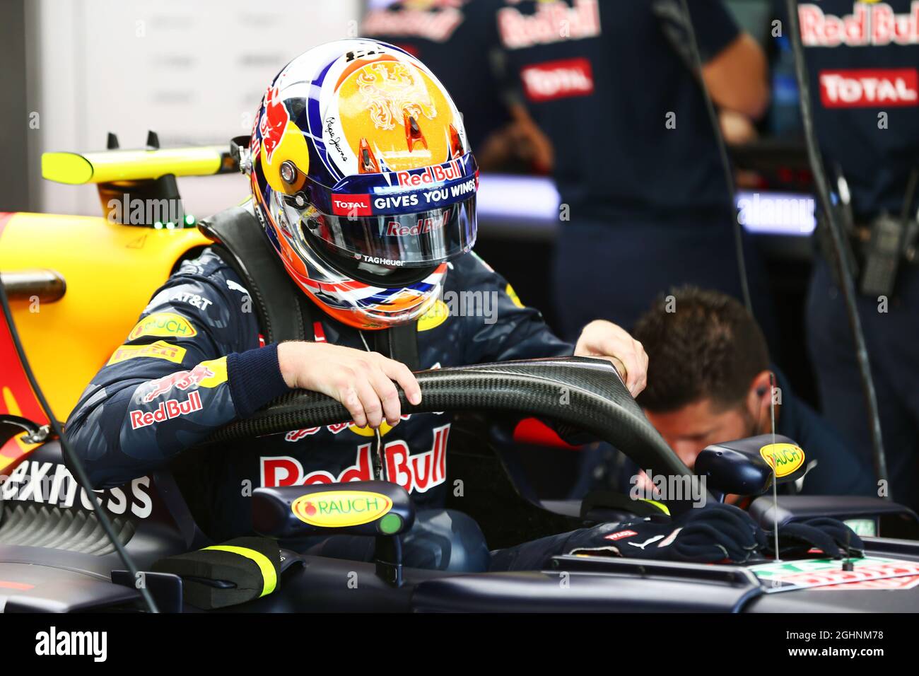 Red bull racing rb12 halo cockpit cover hi-res stock photography and ...