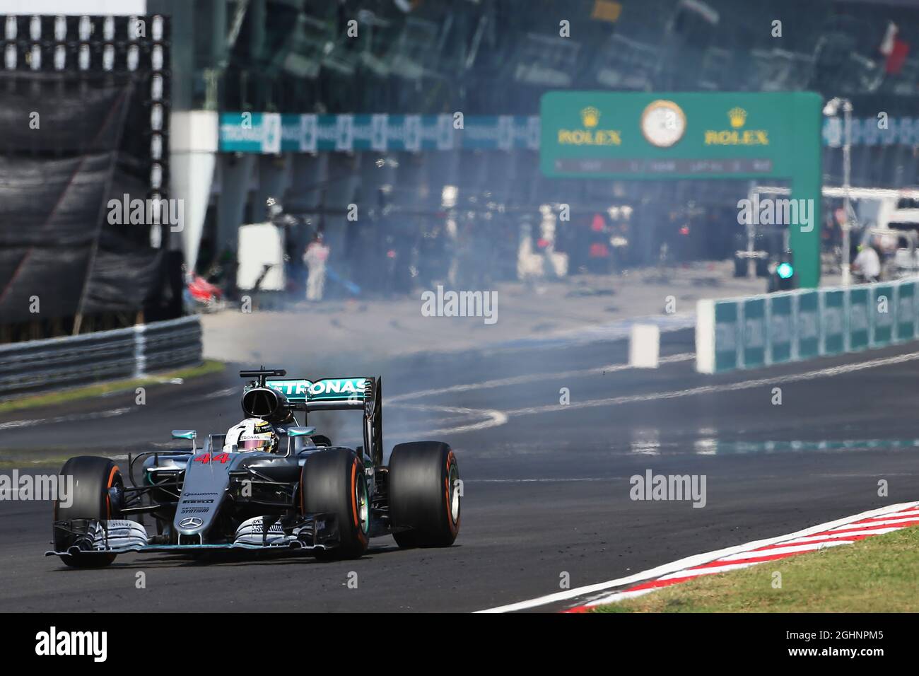 Lewis Hamilton (GBR) Mercedes AMG F1 W07 Hybrid retired from the race ...