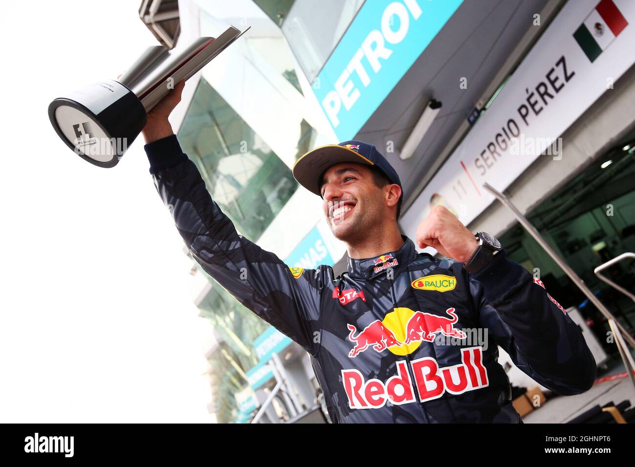 Race winner Daniel Ricciardo (AUS) Red Bull Racing celebrates with the ...