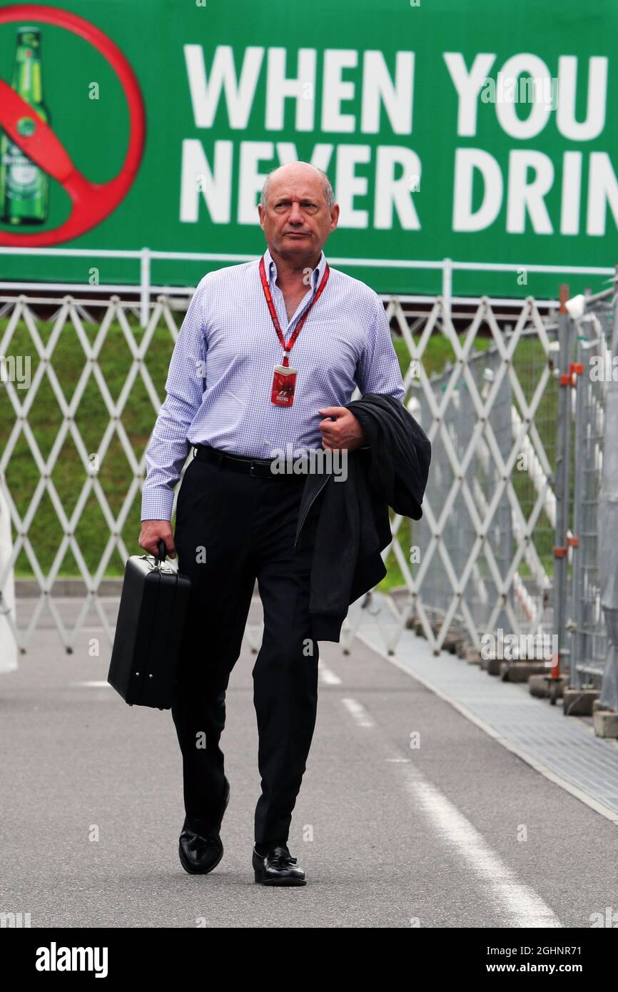 Mclaren executive chairman ron dennis hi-res stock photography and ...