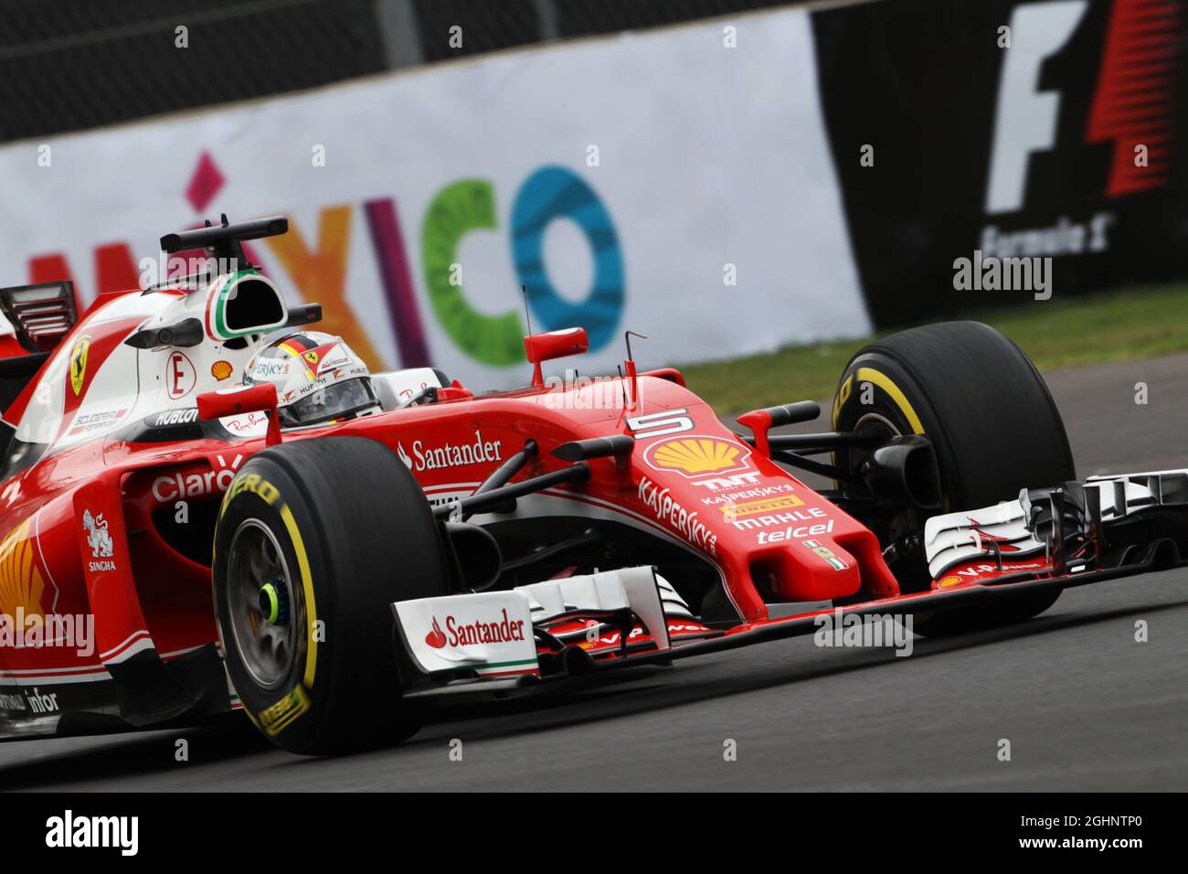 Sebastian Vettel (GER) Ferrari SF16-H. 28.10.2016. Formula 1 World ...