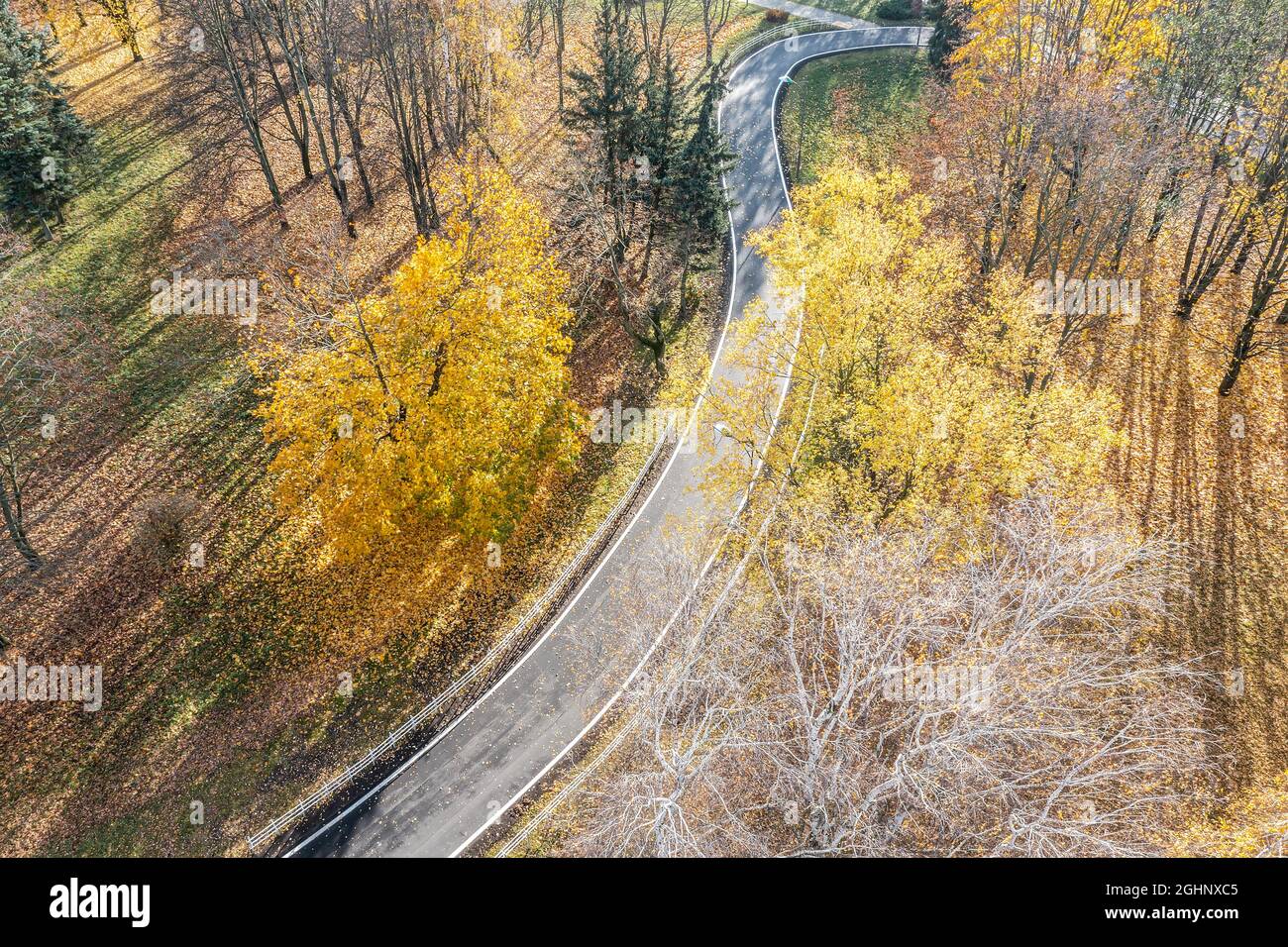Aerial bike ride park hi-res stock photography and images - Alamy