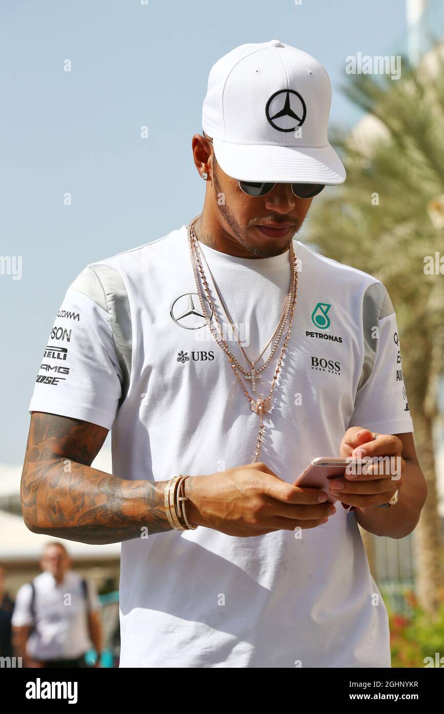 Lewis Hamilton (GBR) Mercedes AMG F1. 27.11.2016. Formula 1 World ...