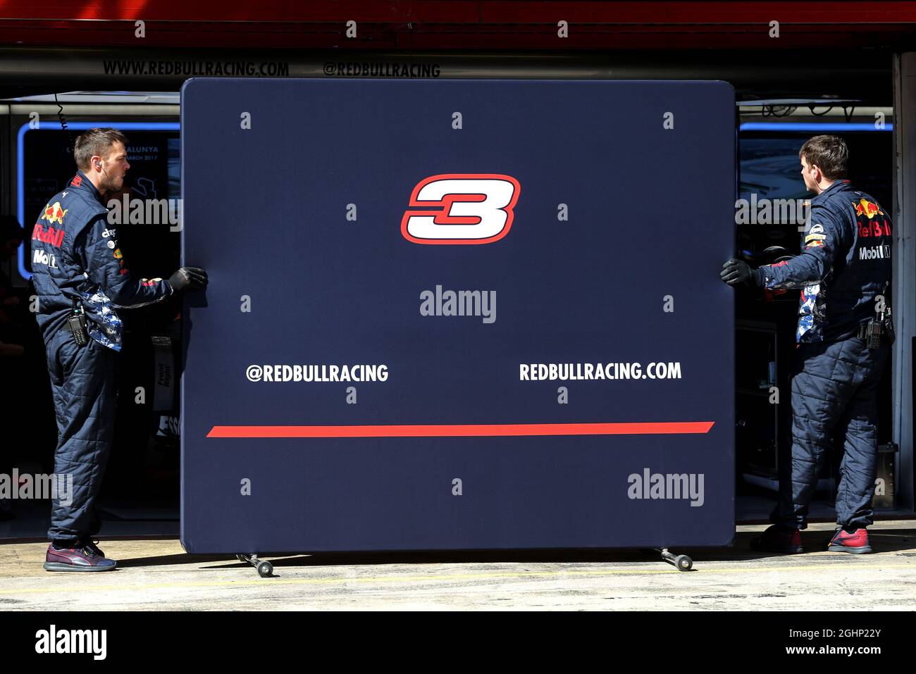Red Bull Racing pit garage screens. 09.03.2017. Formula One Testing ...