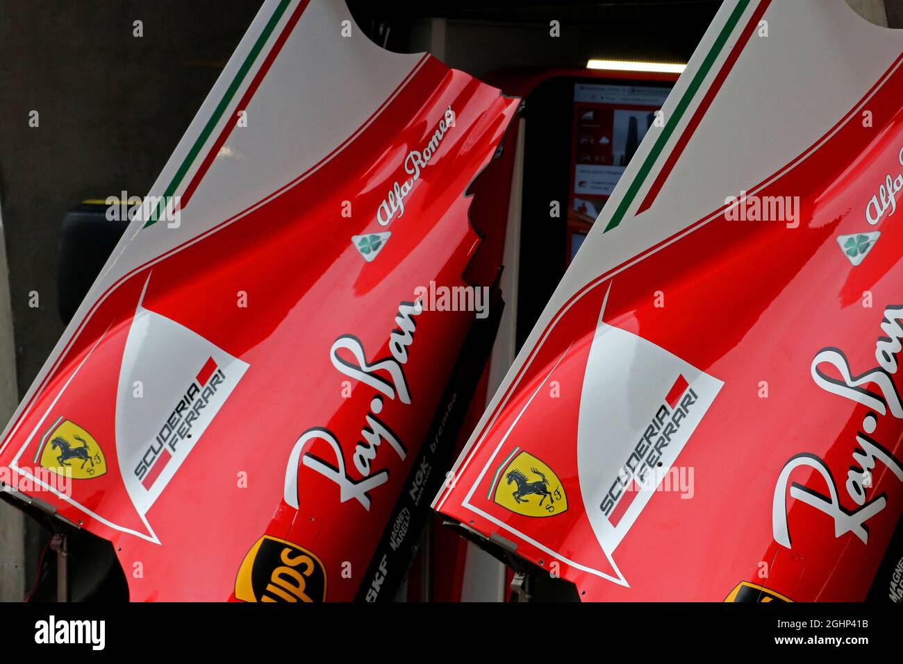 Engine covers hi-res stock photography and images - Alamy