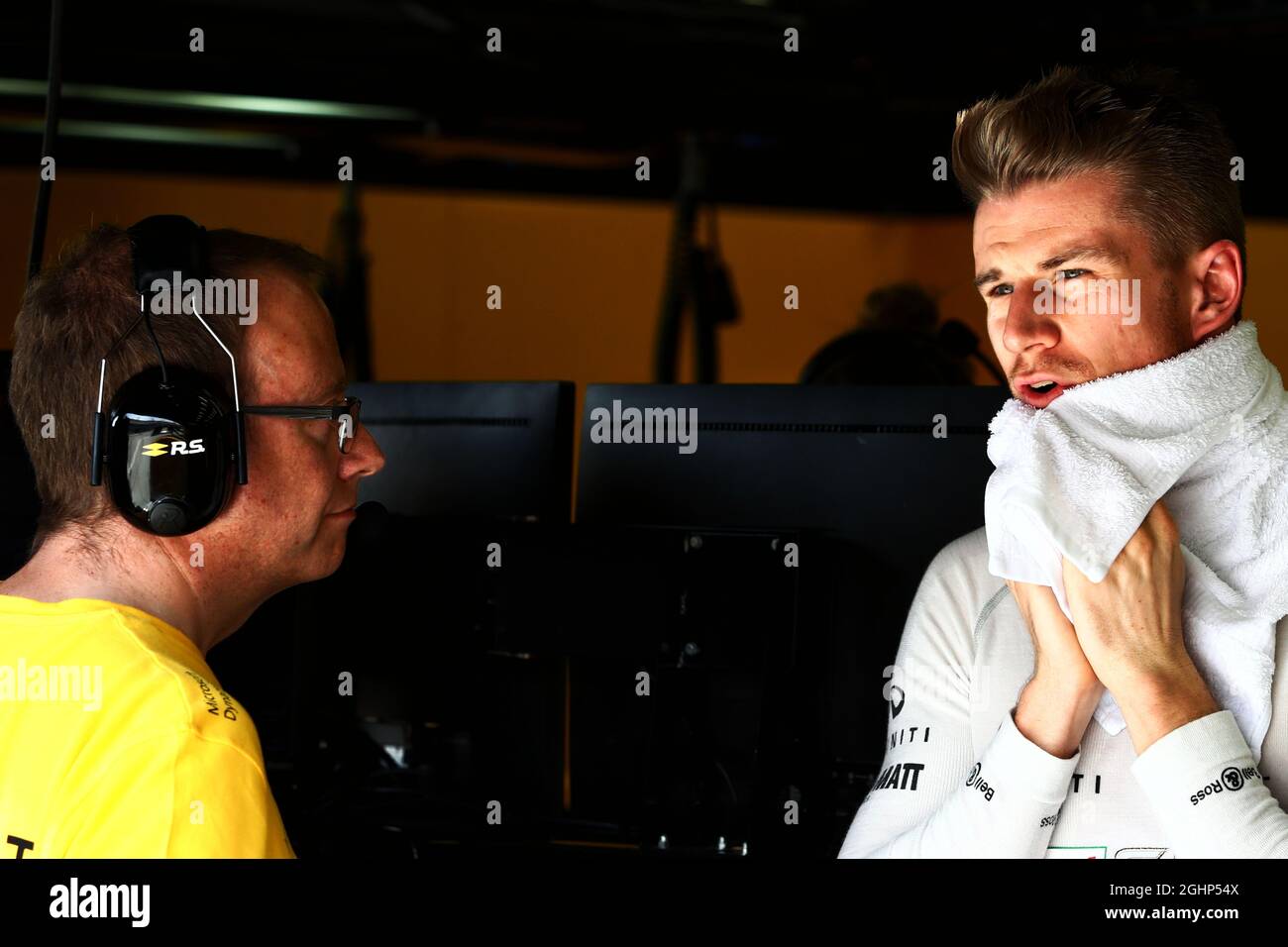 Renault sport f1 team race engineer hi-res stock photography and images ...