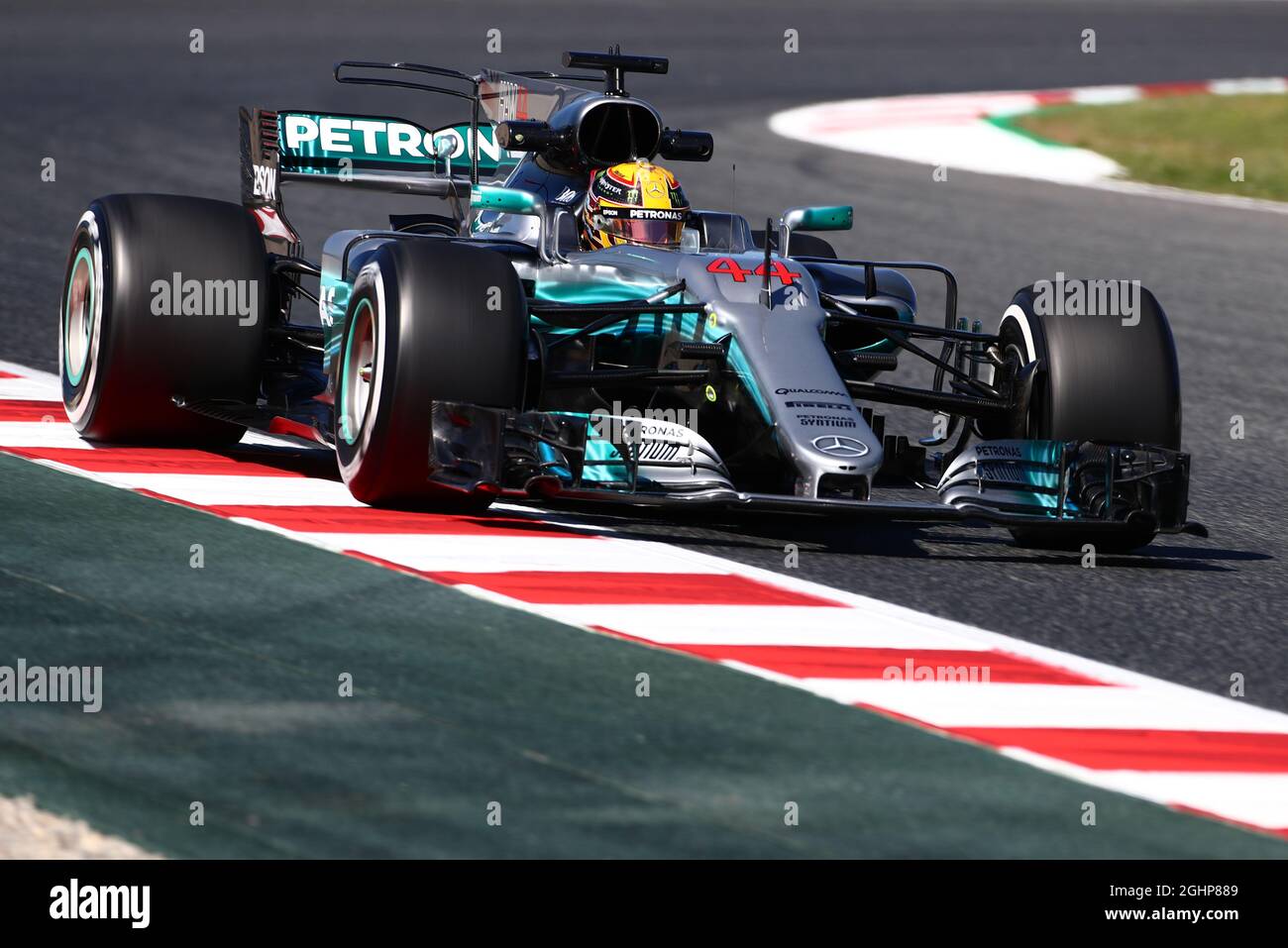Mercedes amg f1 w08 de lewis hamilton hi-res stock photography and ...