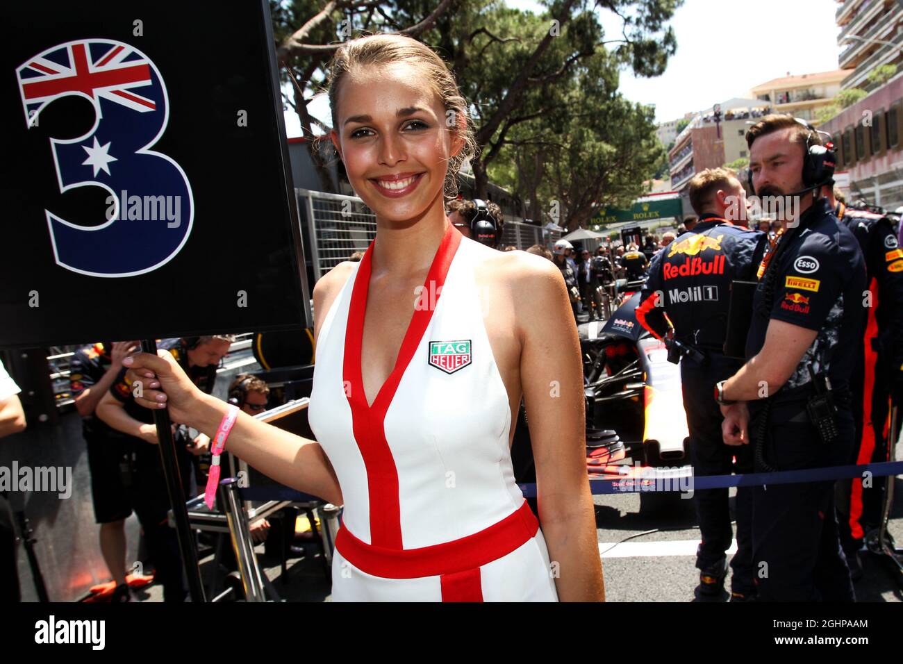 Grid girl for formula 1 racing hi-res stock photography and images - Alamy