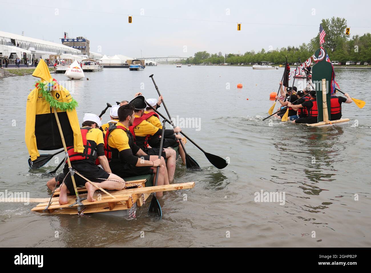 Renault sport f1 team at formula one raft race hi-res stock photography ...