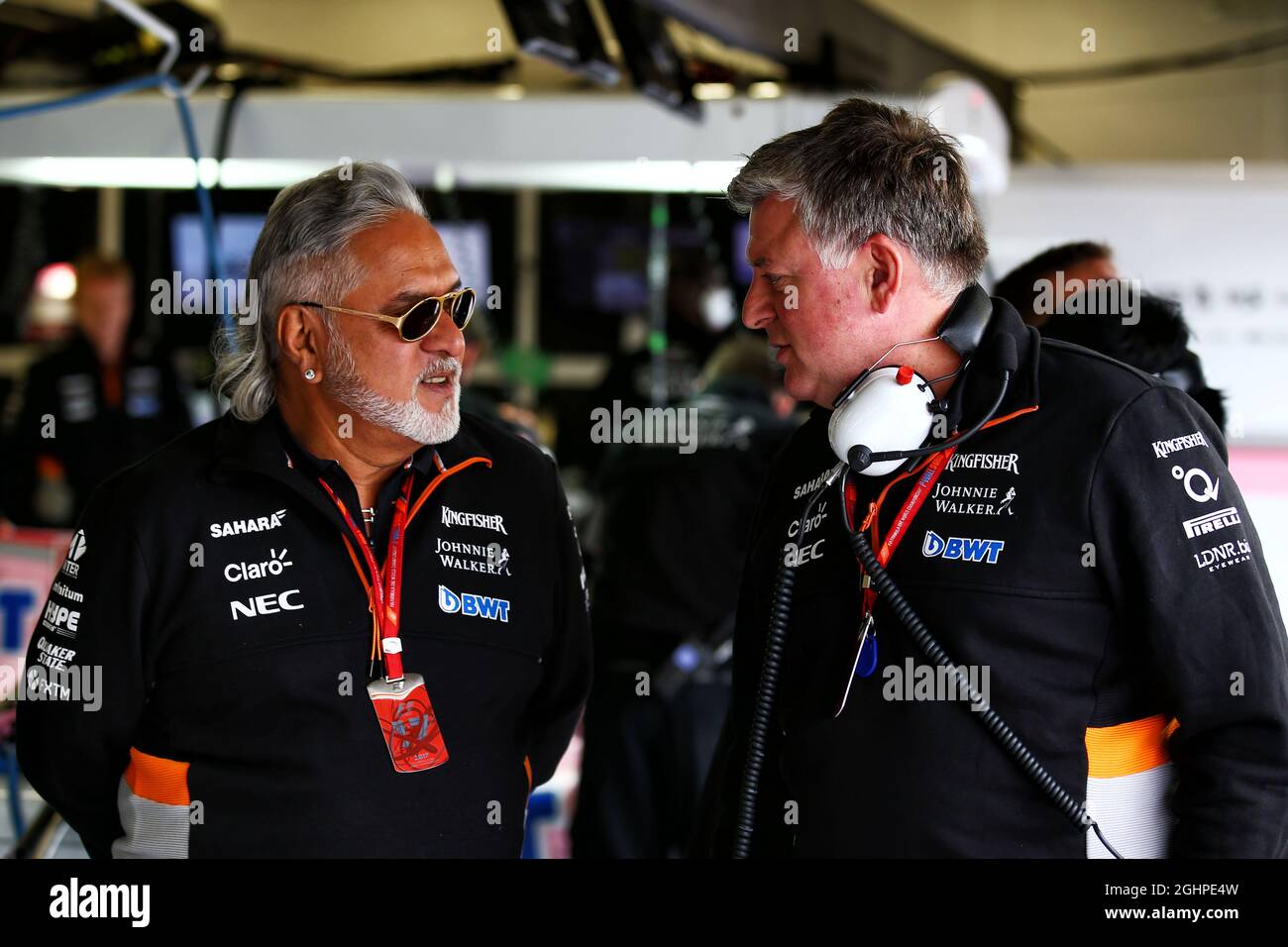 Vijay mallya ind force india f1 team owner otmar szafnauer hi-res stock ...