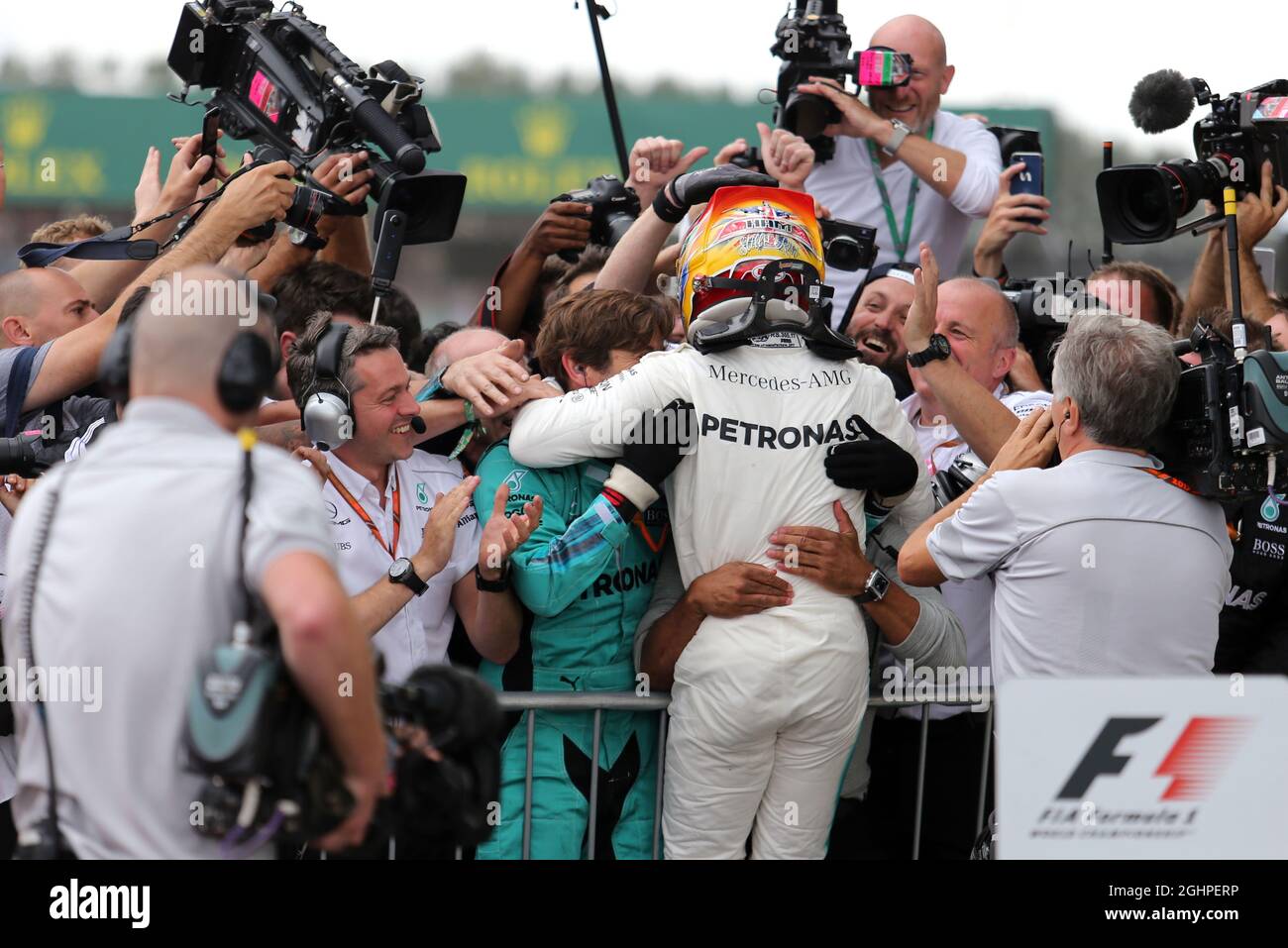 Race winner Lewis Hamilton (GBR) Mercedes AMG F1 celebrates in parc ...