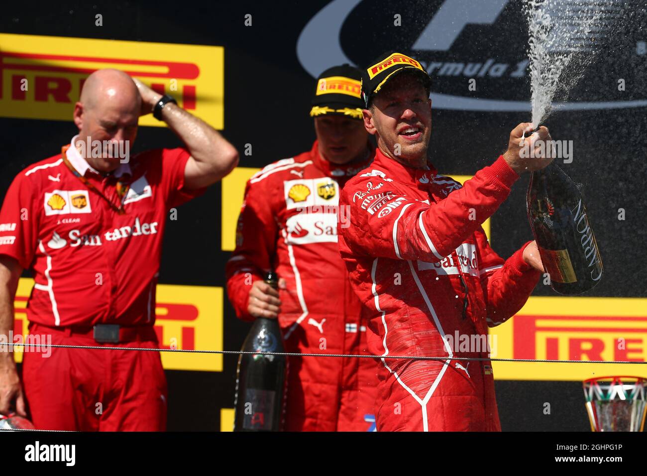 Podium with champagne formula 1 hi-res stock photography and images - Alamy