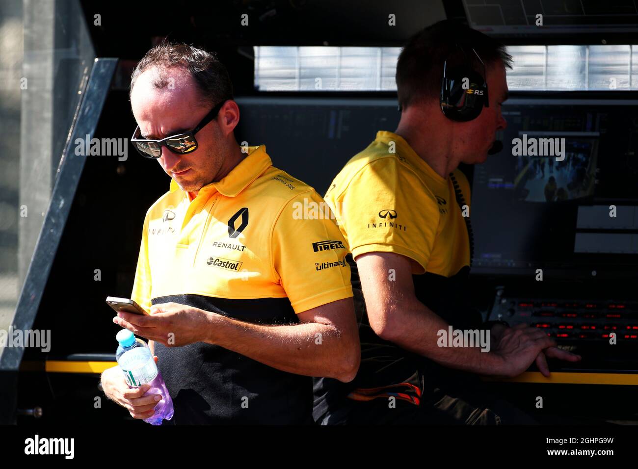 Renault sport f1 team on pit gantry hi-res stock photography and images ...