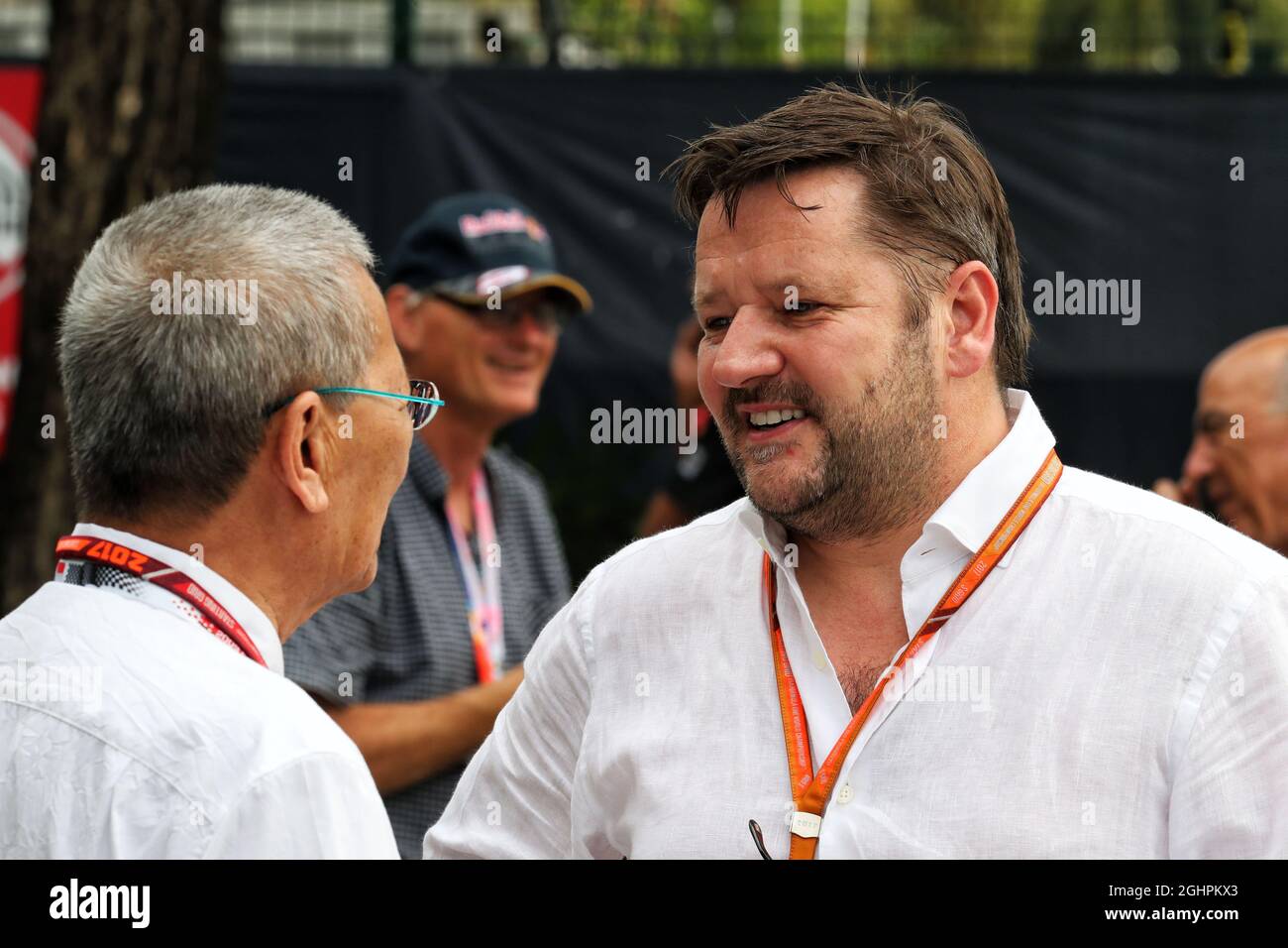 (L to R): Colin Syn (SIN) Singapore GP Promotor with Richard Goddard ...