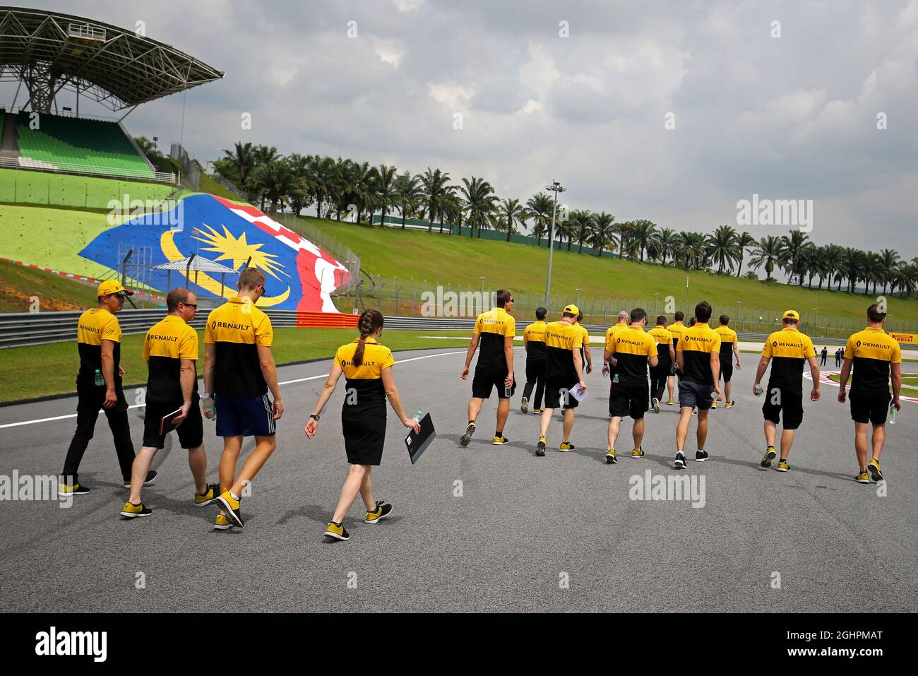Renault f1 team walk circuit team hi-res stock photography and images ...