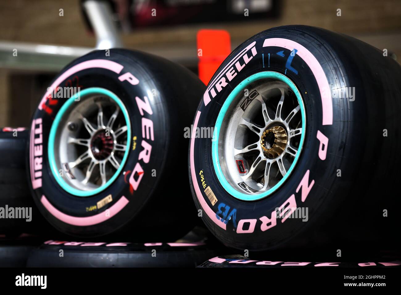 Pink striped Pirelli tyres. 19.10.2017. Formula 1 World Championship ...