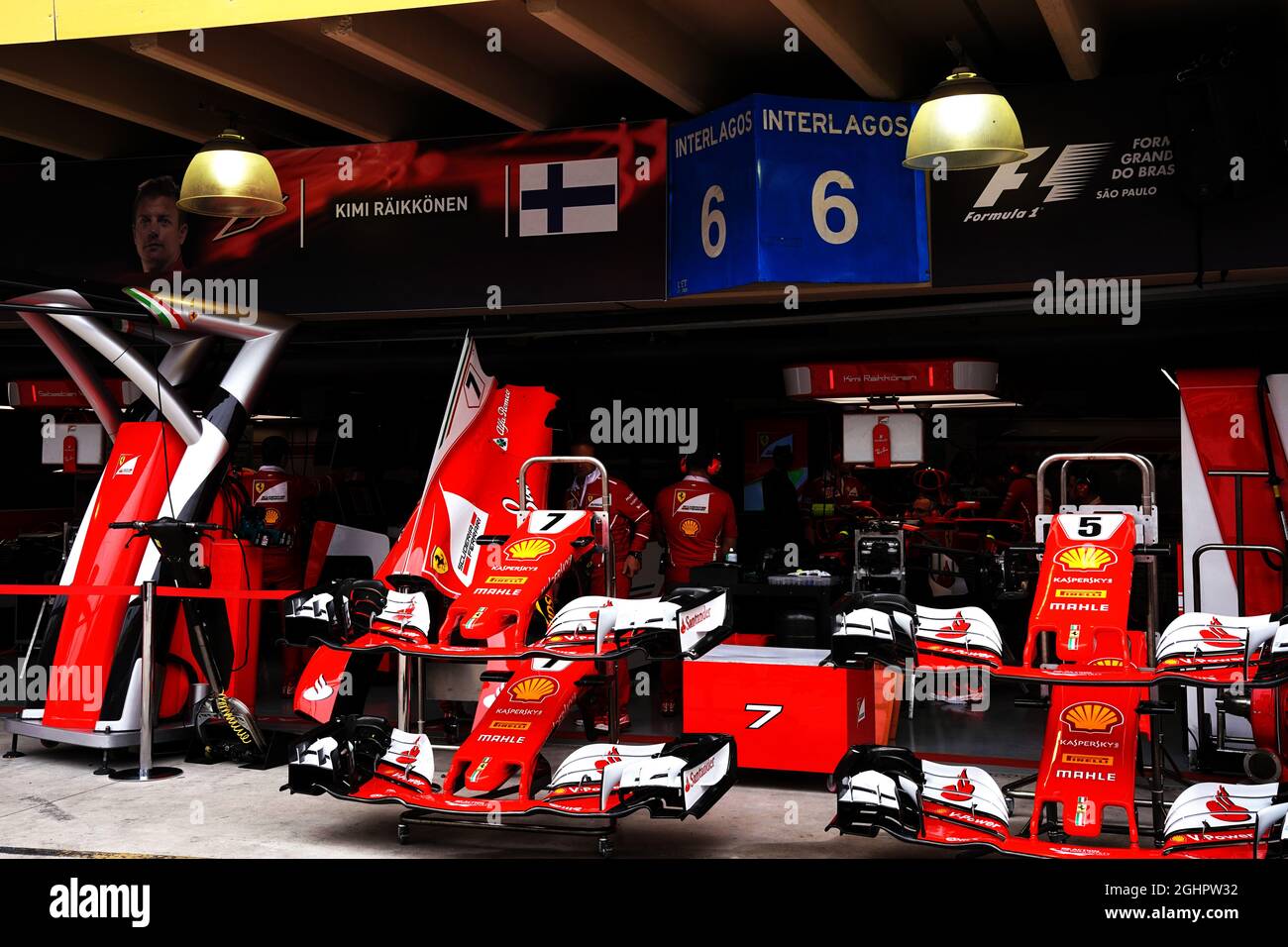 Ferrari pit garages hi-res stock photography and images - Alamy