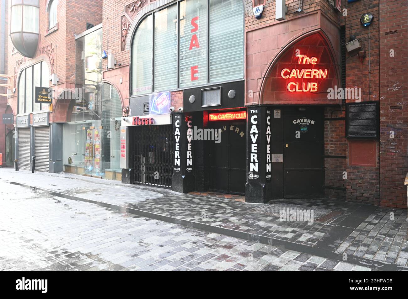 The Cavern Club in Mathew Street Liverpool Stock Photo - Alamy