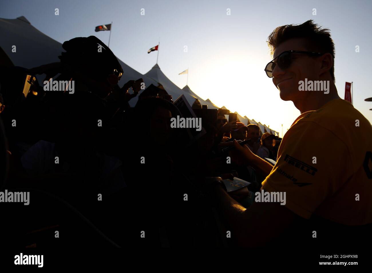 F1 abu dhabi crowd hi-res stock photography and images - Alamy