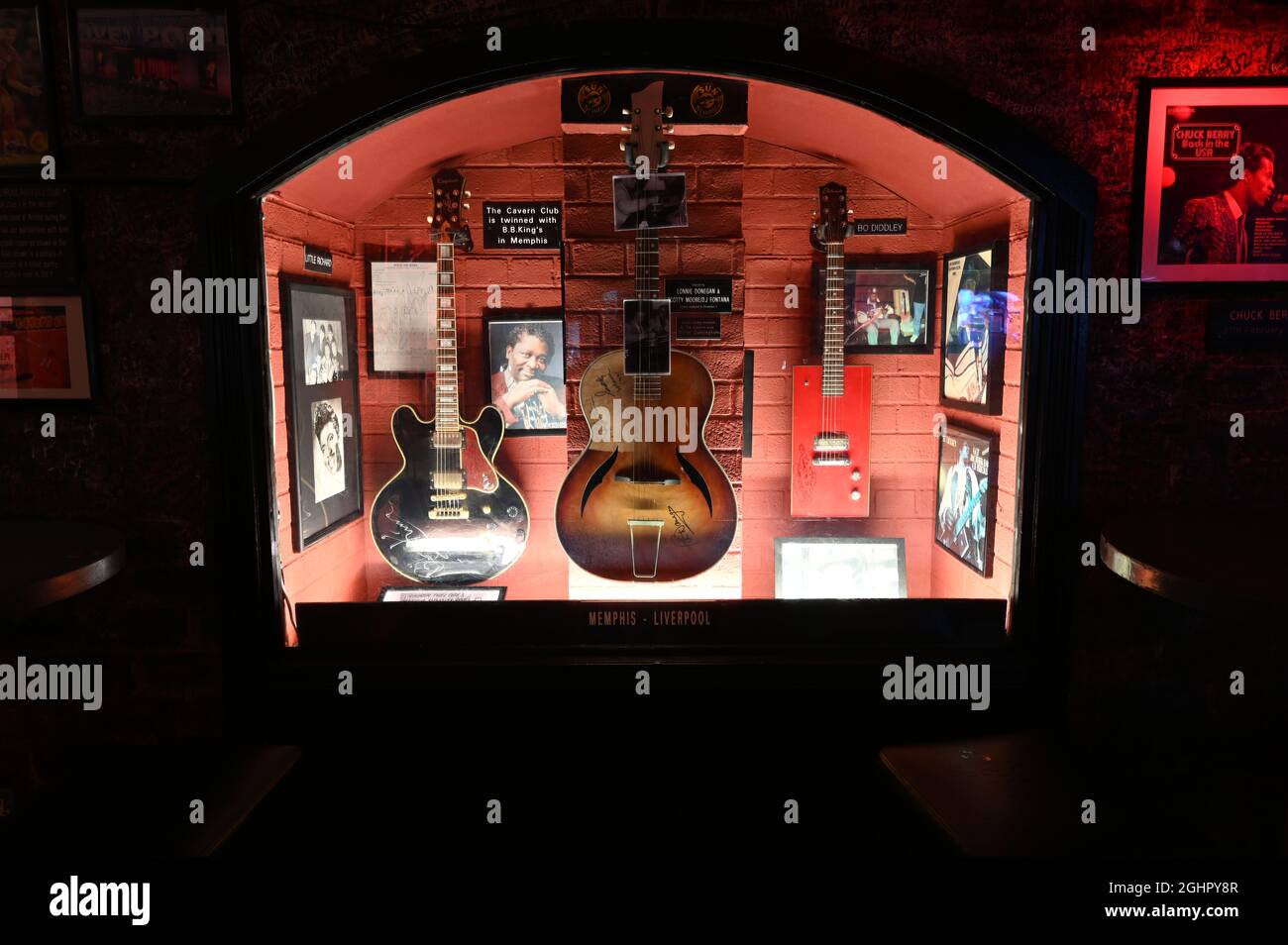 Inside cavern club hi-res stock photography and images - Alamy