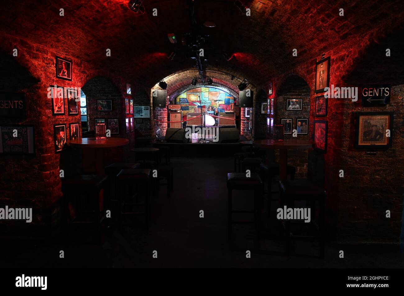 Inside cavern club hi-res stock photography and images - Alamy