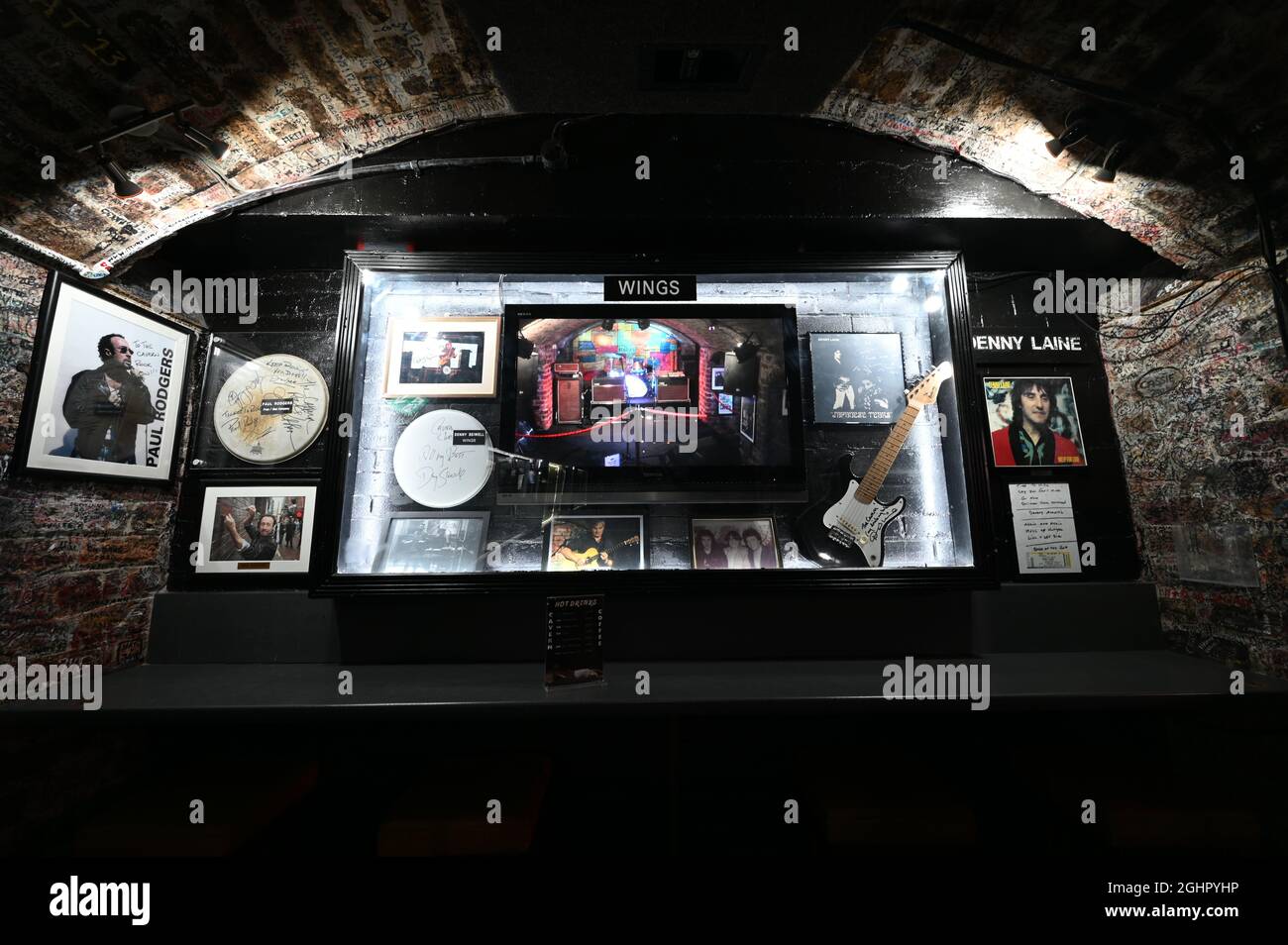 Inside cavern club hi-res stock photography and images - Alamy
