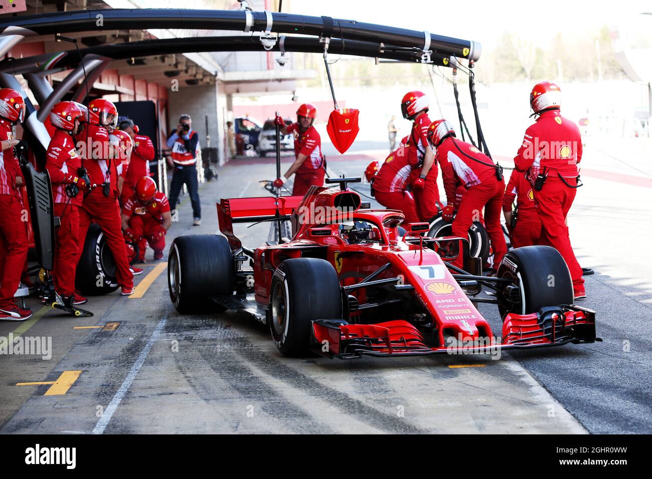 Ferrari sf71h practices a pit stop hi-res stock photography and images ...