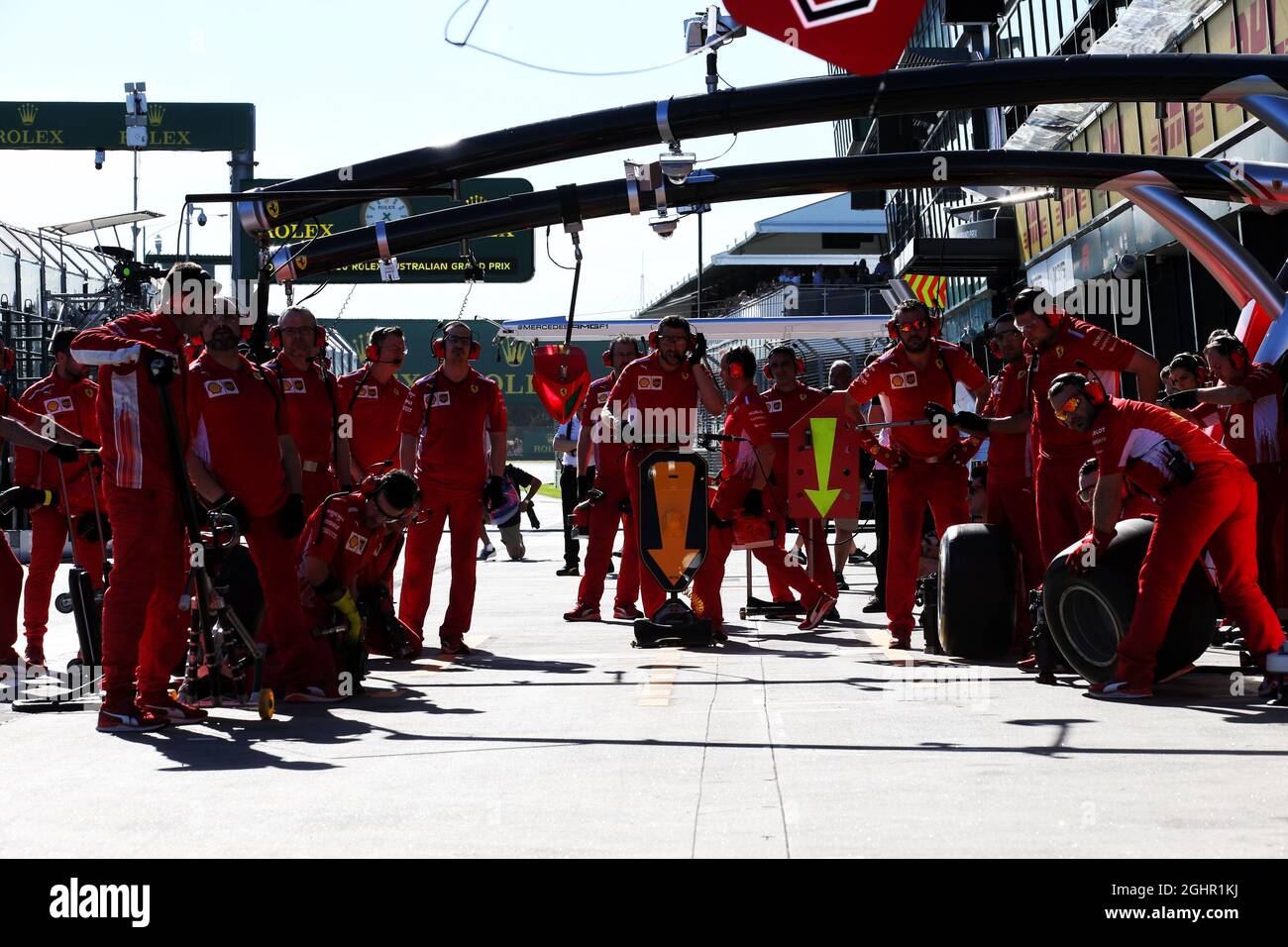 Formula 1 pit stop hi-res stock photography and images - Alamy