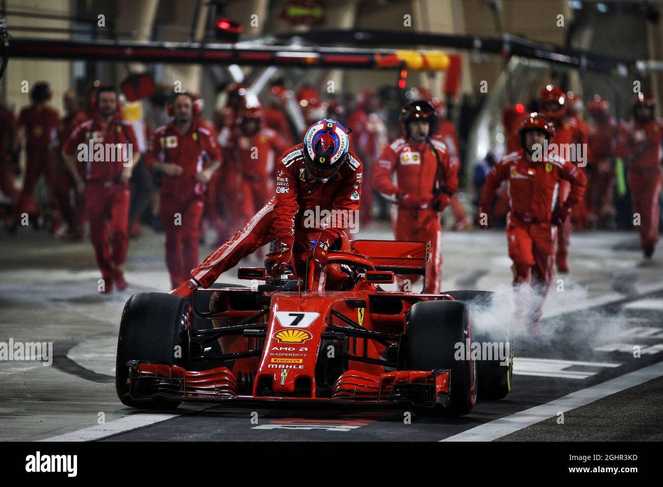 Formula 1 pitstop hi-res stock photography and images - Alamy