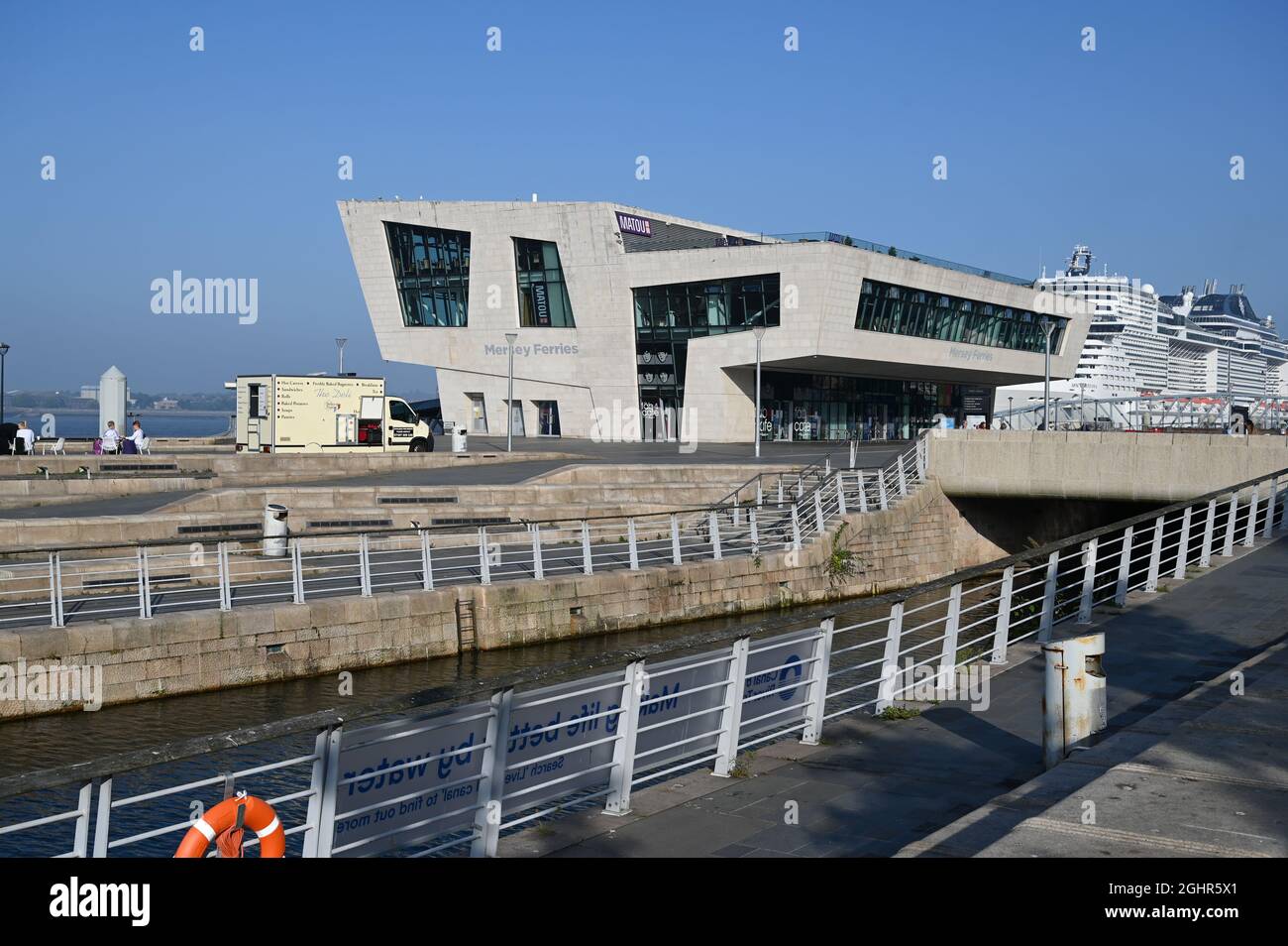 River Mersey Ferry terminal Stock Photo - Alamy