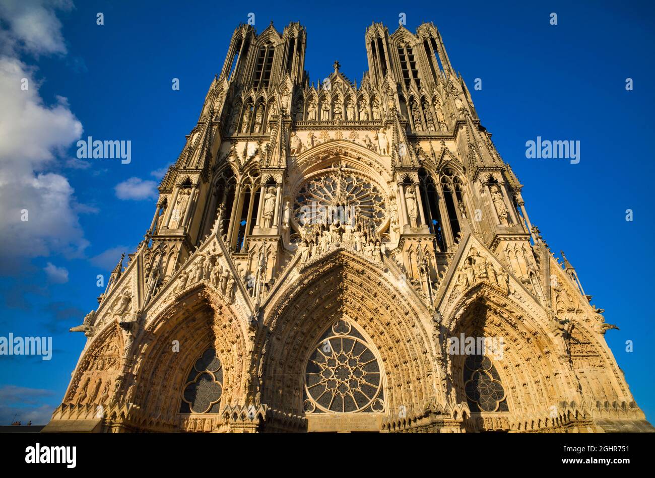 Notre dame cathedral of reims hi-res stock photography and images - Alamy
