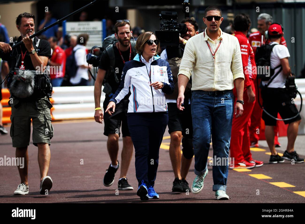 Claire Williams (GBR) Williams Deputy Team Principal with her husband ...