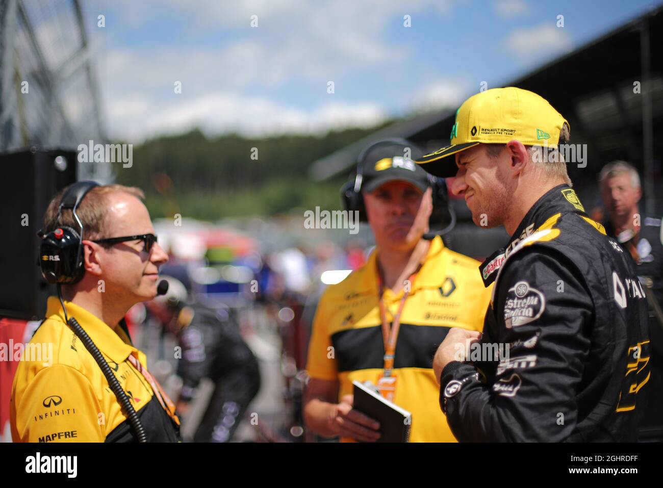 Renault sport f1 team race engineer hi-res stock photography and images ...