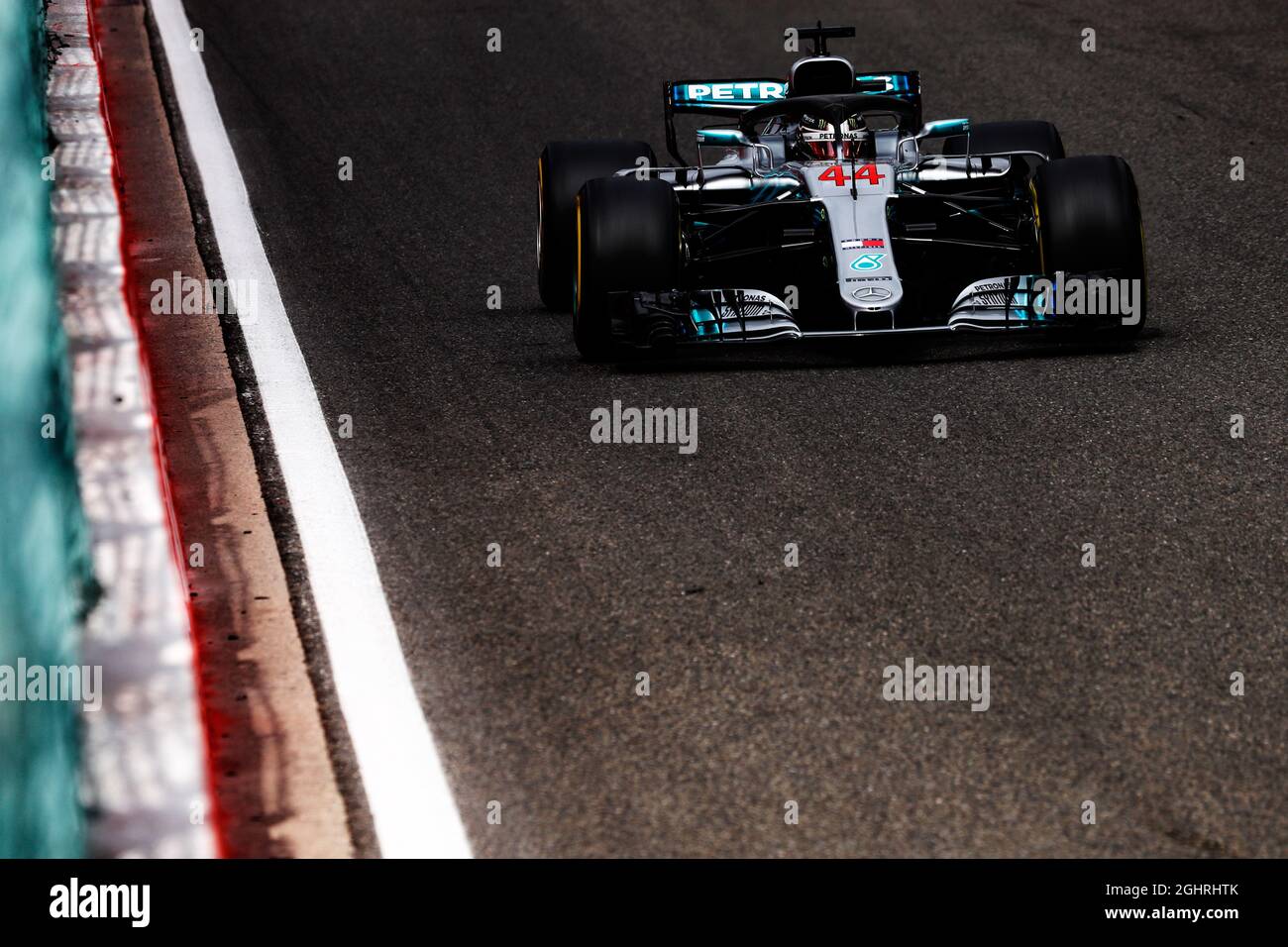 Mercedes amg f1 w09 de lewis hamilton hi-res stock photography and ...