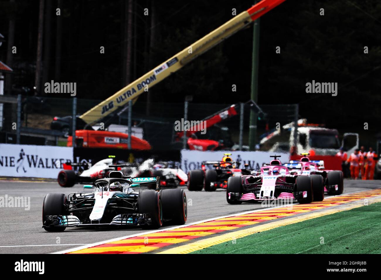 Mercedes amg f1 w09 de lewis hamilton hi-res stock photography and ...