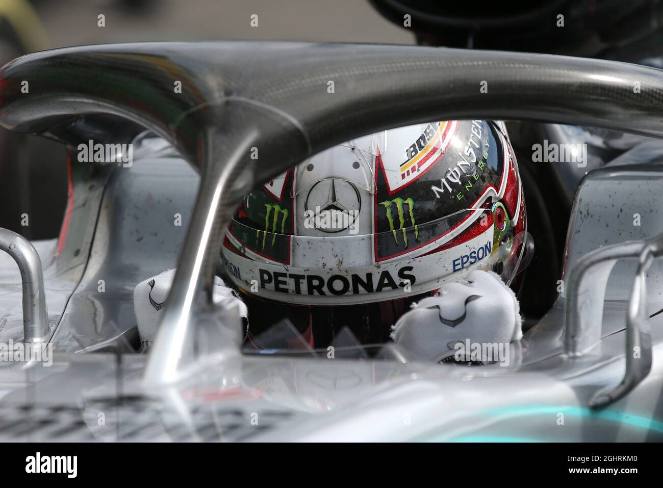 Race winner Lewis Hamilton (GBR) Mercedes AMG F1 W09 celebrates in parc ...