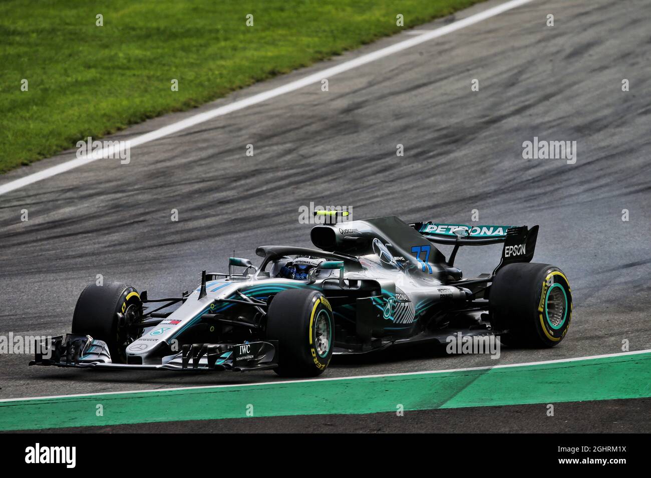 Mercedes amg f1 w09 runs wide hi-res stock photography and images - Alamy
