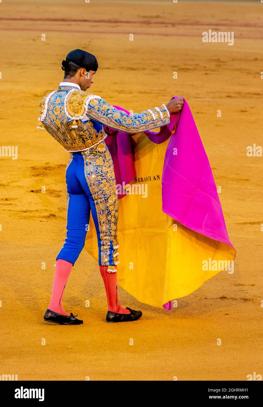 Capa de matador hi-res stock photography and images - Alamy