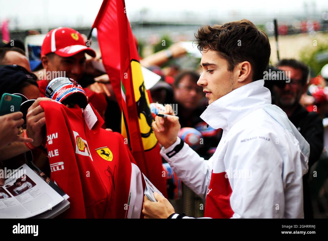 Austin f1 grand prix crowd hi-res stock photography and images - Alamy